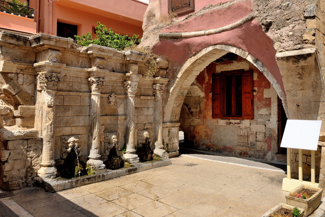 Rethymno old town | Rethymno Villa Simore